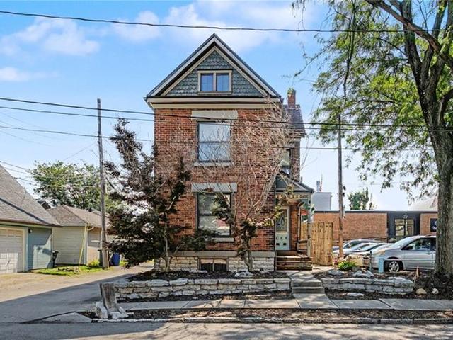 28 McDaniel St, Dayton, OH 45405