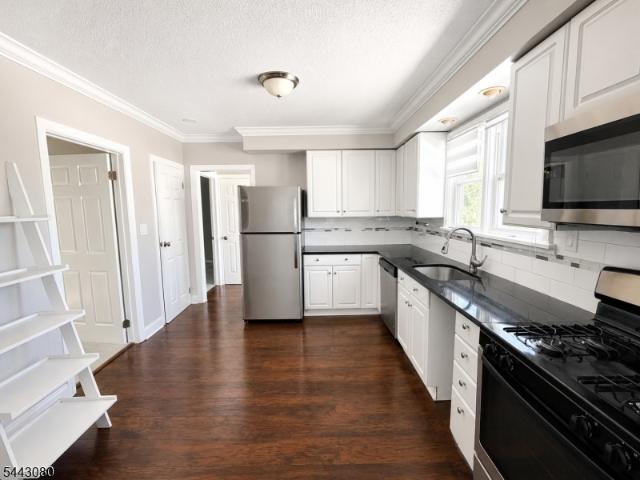 28 Mabie St