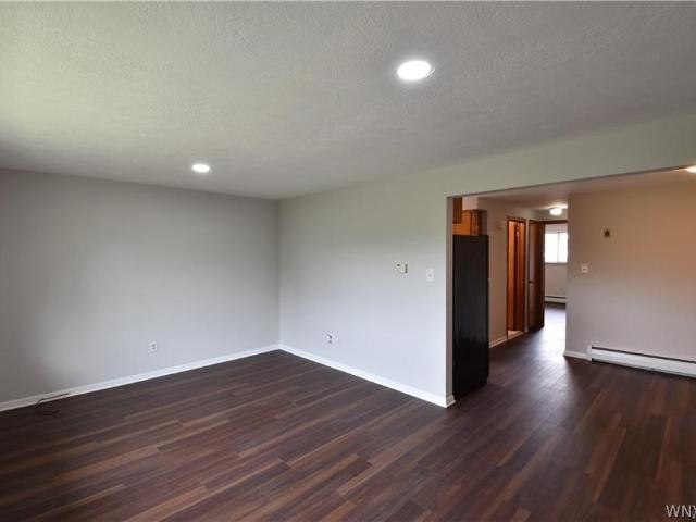 28 Mallory Road # 3