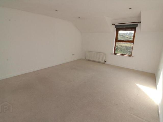 28 Mayfield High Street, Newtownabbey, BT36 7WU