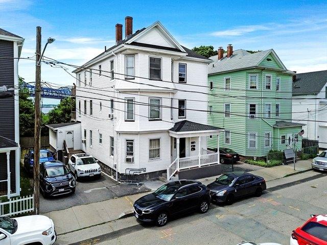 28 Meadow St, Fall River, MA 02720