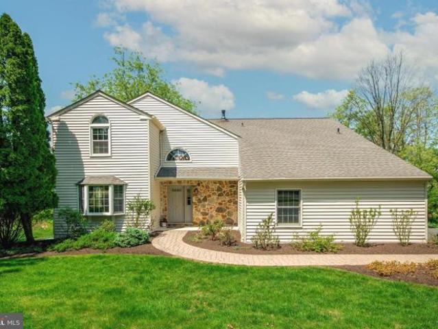 28 Mill Ln, Malvern, PA 19355