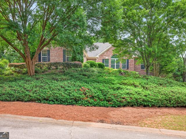 28 Montvale Drive