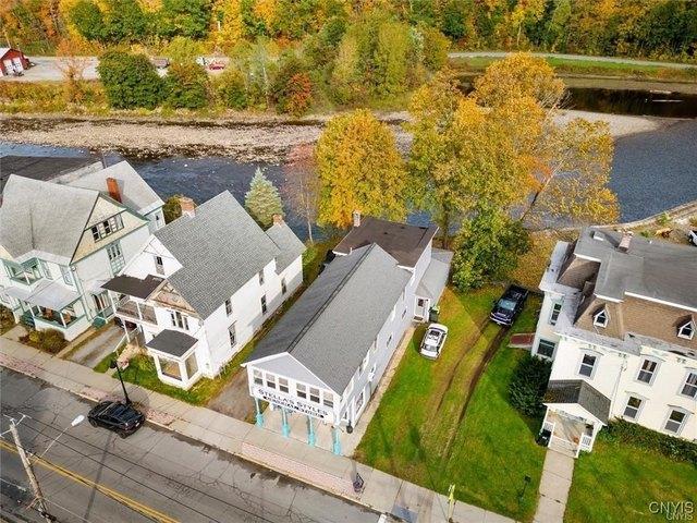 28 N Main St, Dolgeville, NY 13329