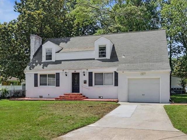 28 N Greenfield Ave, Hampton, VA 23666