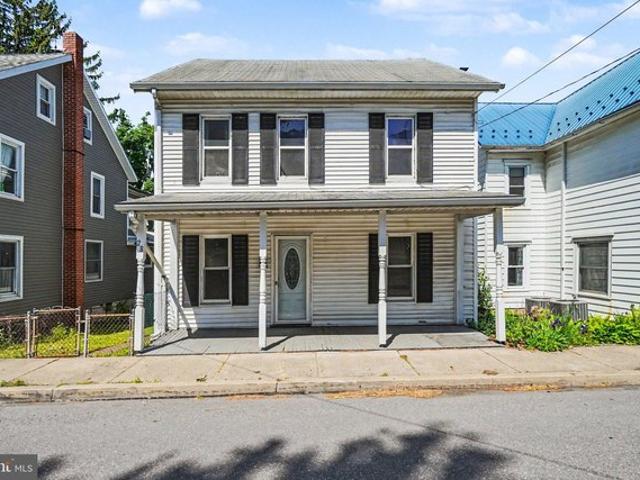 28 N 4th St, Halifax, PA 17032