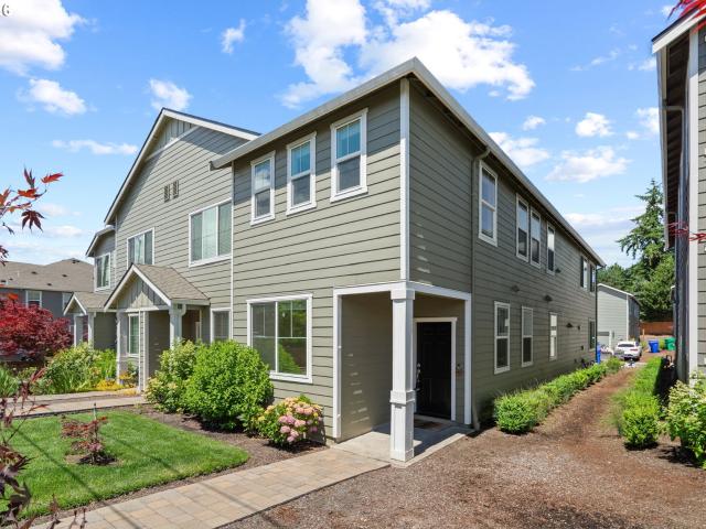 28 NE 134TH PL