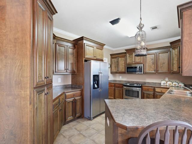 28 Oak Tree Circle
