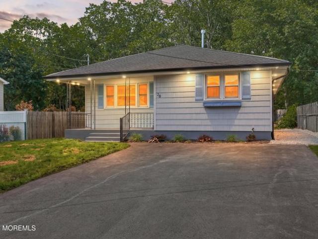 28 Pearl Dr, Howell, NJ 07731