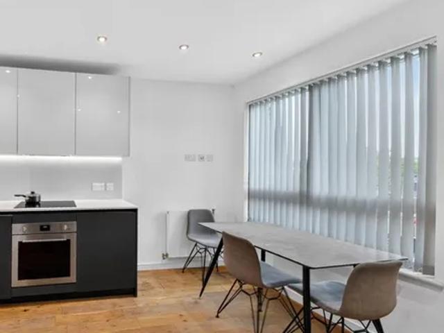 28 Prospect Row, London, E15 1GT, United Kingdom | 3 bed duplex for rent #167549870 | Rentberry