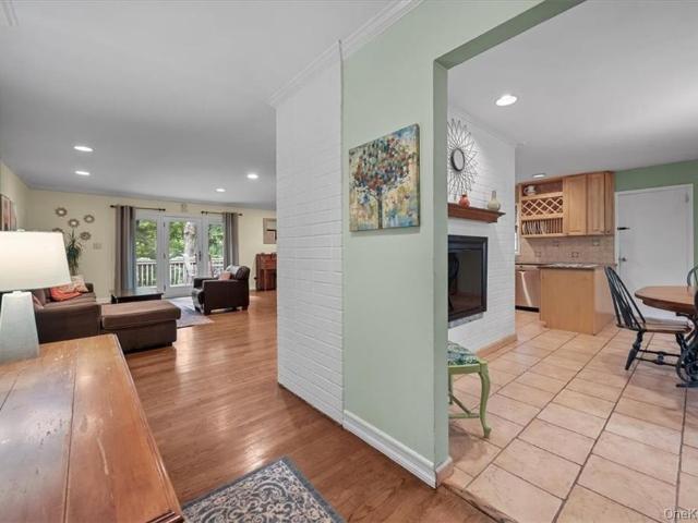 28 River Road