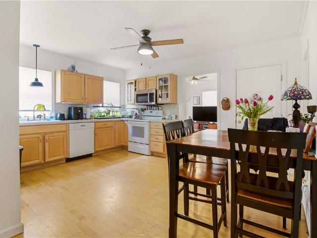 28 Roma Street