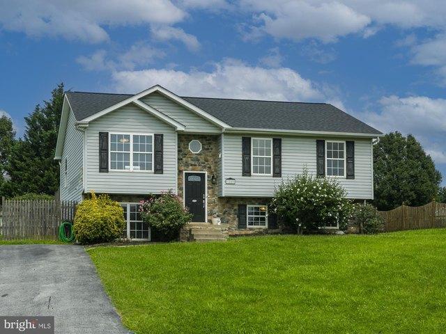 28 Roger Ct, Ranson, WV 25438