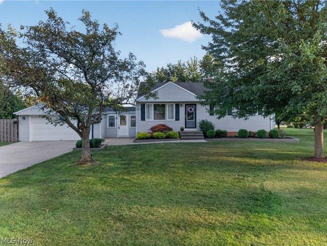 28 Rosewood Ave, Northfield, OH 44067