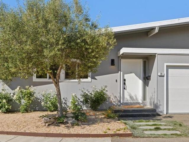 28 Royal Ct, San Rafael, CA 94901