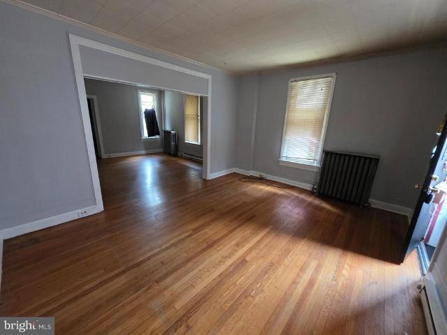 28 S Locust Street