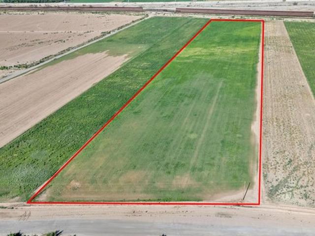 28, San Elizario, TX 79849