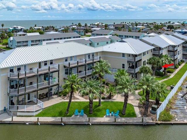 28 Sandollar St Apt 1C, Rockport, TX 78382