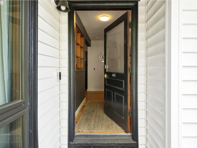 28 se 111th ave