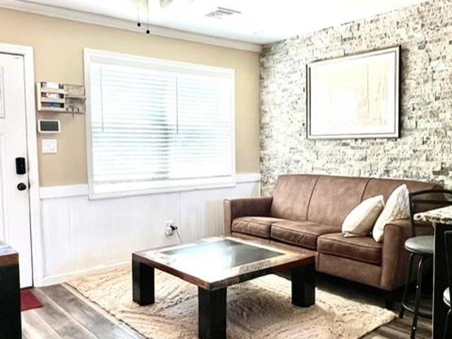 28 Sheridan Drive
