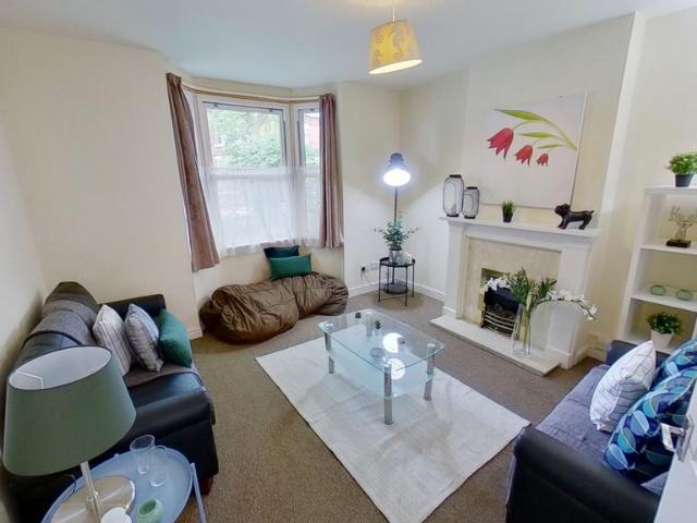 28 Sherwin Road, Lenton, Nottingham. 4 bed house to rent £2,253 pcm £520 pw