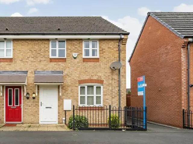 28 Shillingford Road, Manchester, M18 7TE, United Kingdom | 3 bed duplex for rent #136169206 | Rentberry