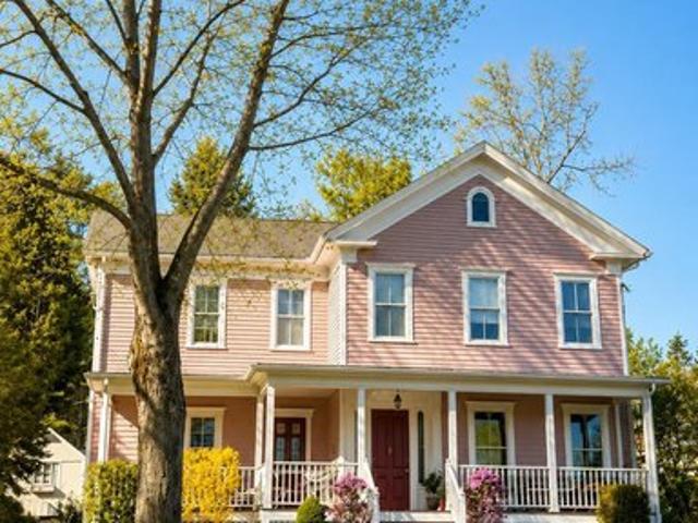 28 Simmons St, Millerton, NY 12546