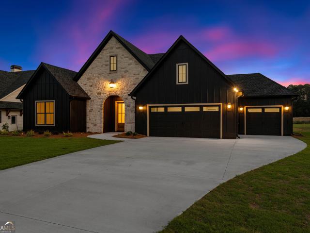 28 South Pointe Drive