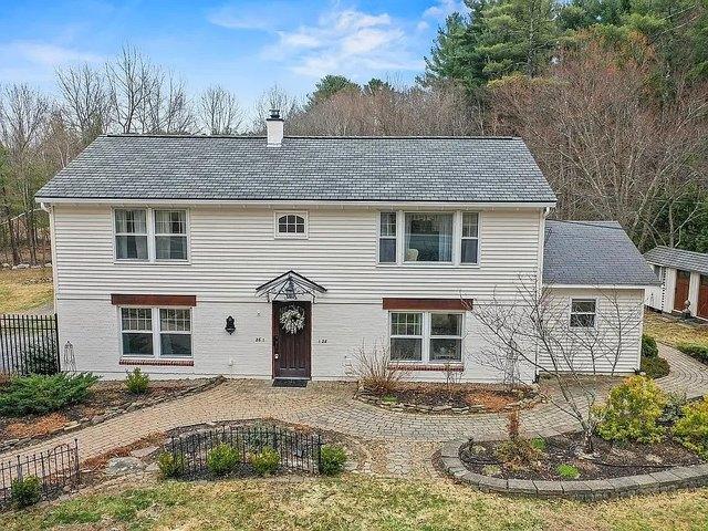 28 South Rd, Londonderry, NH 03053