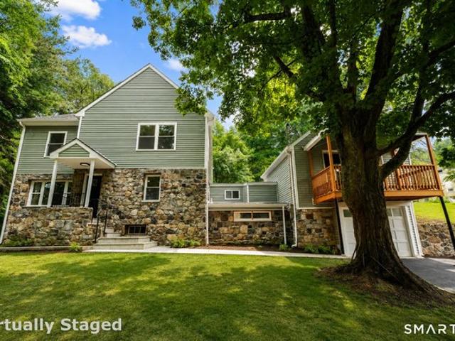 28 Spruce Mountain Rd, Danbury, CT 06810