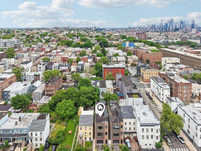 28 St Pauls Ave # 2
