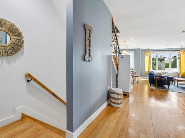 28 St Pauls Ave # B