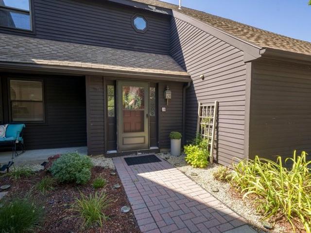 28 Stacey Cir, Windham, NH 03087