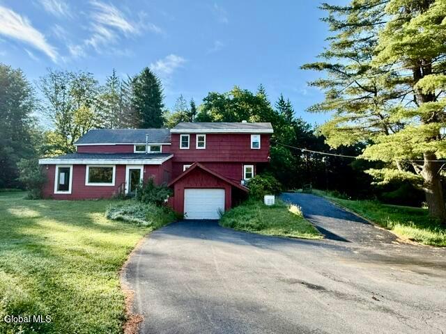 28 Starcrest Drive