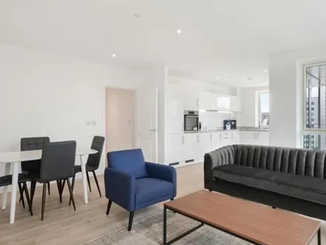 28A Thomas Road, Bromley by Bow, London, E14 7UT, United Kingdom | 3 bed apartment for rent #139542861 | Rentberry