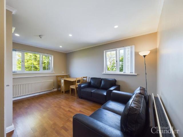 28b Comber Road, Carryduff, Belfast, BT8 8AN
