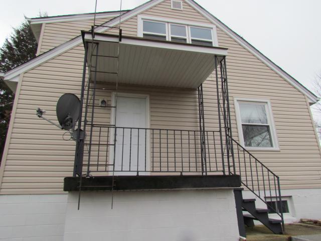 28W625 Lester Street