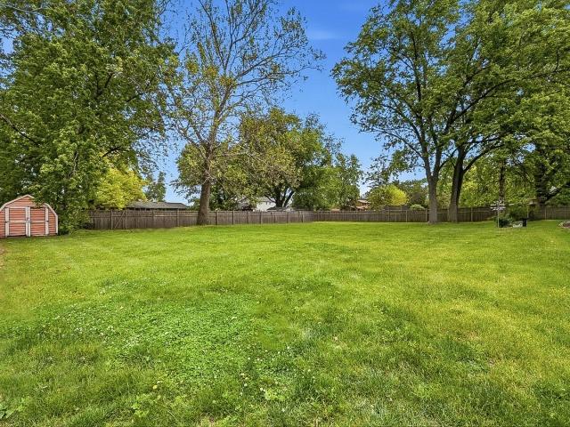 28W118 Hillview Drive