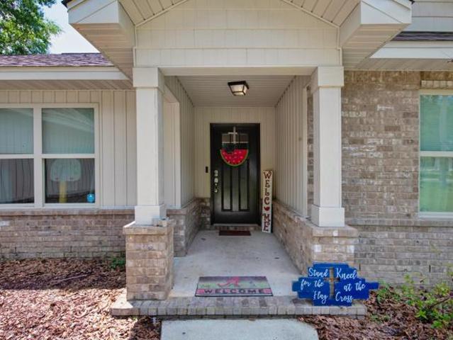 2904 NE 2nd Ave NE, Crestview, FL 32539