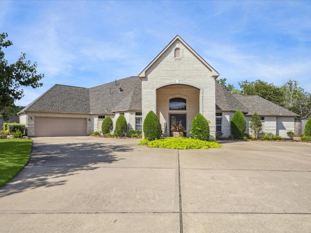 2904 Bridle Path Lane