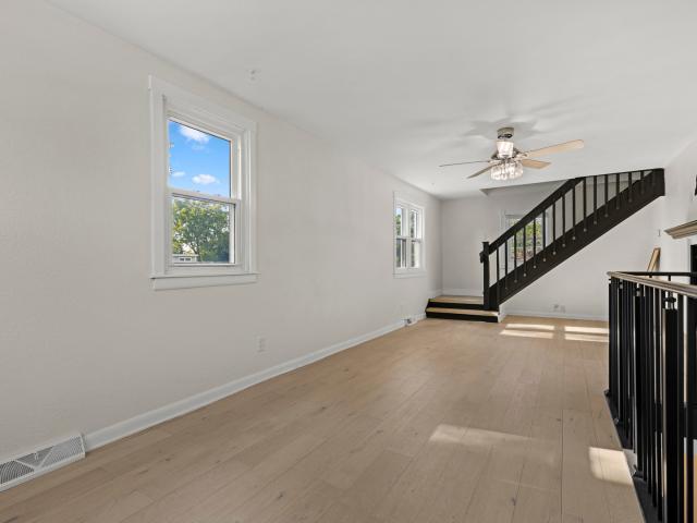 2904 Broadway