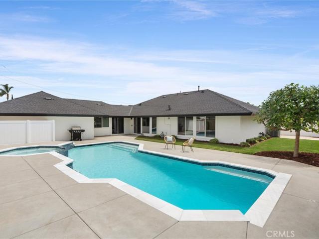 2904 Club House Road