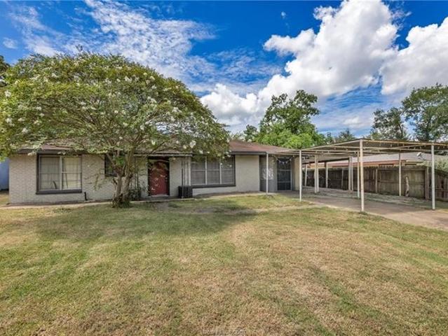 2904 Georgia Ave, Bryan, TX 77803