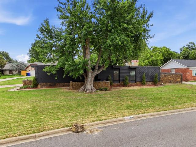 2904 Robin Road