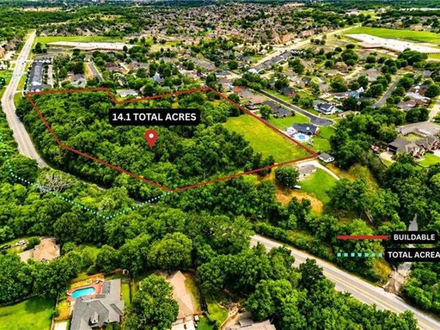 2904 SW 2nd St, Bentonville, AR 72712