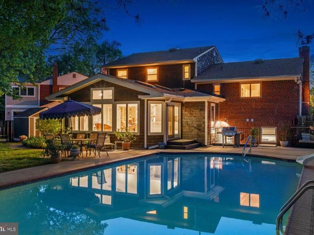 2905 Maplewood Place