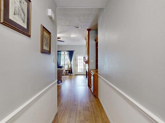 2905 Mirrormere Circle