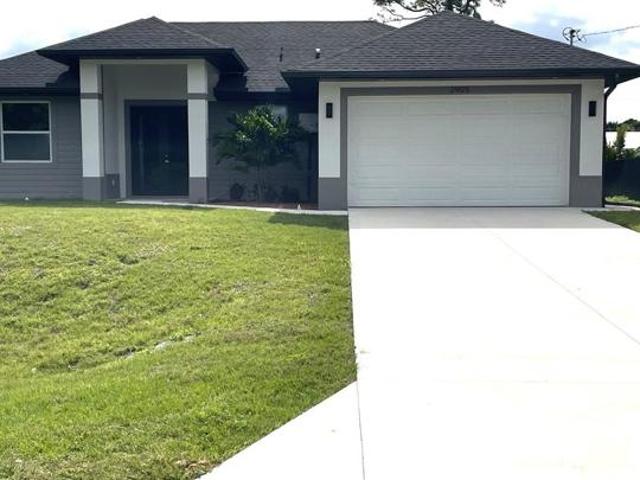 2905 Nadine Ln, Lehigh Acres, FL 33971