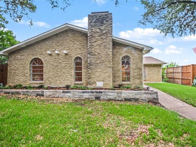 2905 Arcadia Ln, Carrollton, TX 75007 | MLS #21256 | Compass