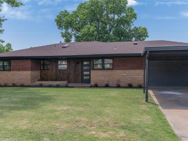 2905 Bella Vista Drive